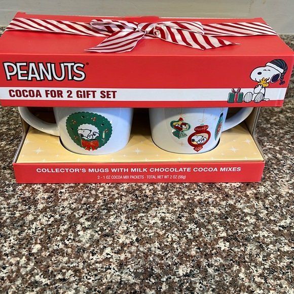 Peanuts | Holiday | Peanuts Snoopy Christmas Collectors Mugs Gift Set ...